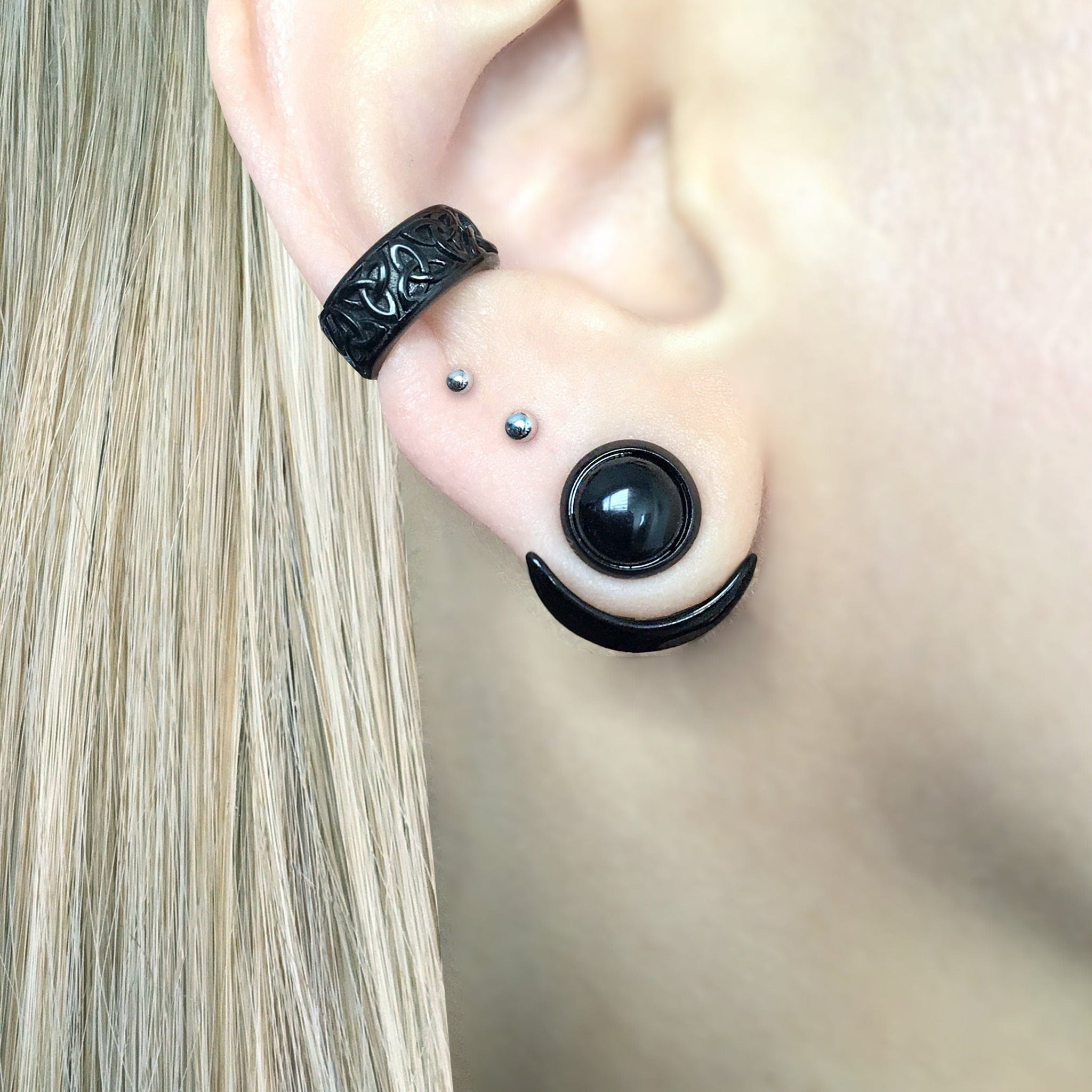 MOON EAR JACKET WITH BLACK STUD