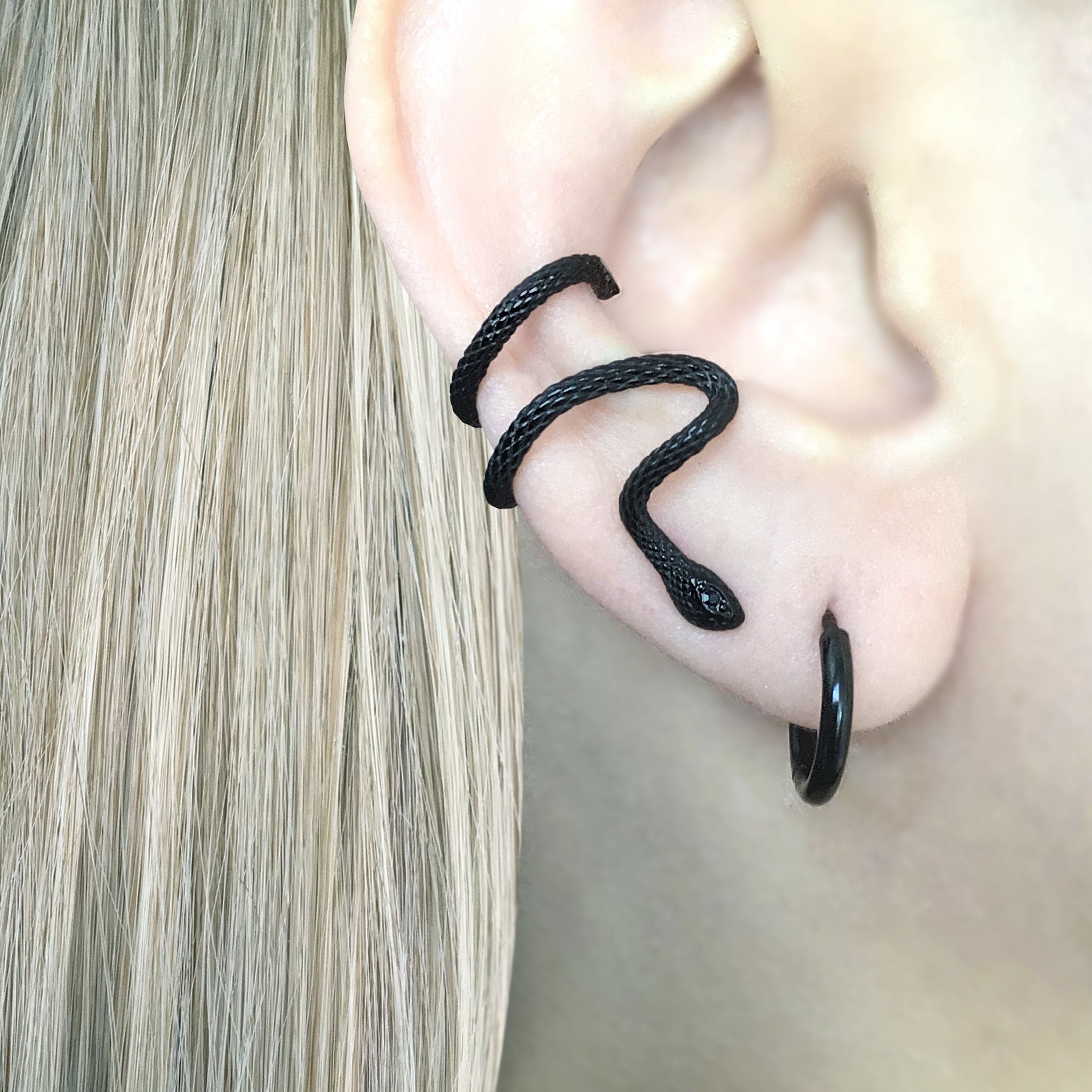 SNAKE GOTHIC EAR CUFF